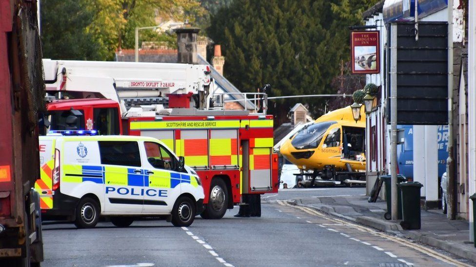 Man dies in hospital a week after industrial accident in Perth - BBC News