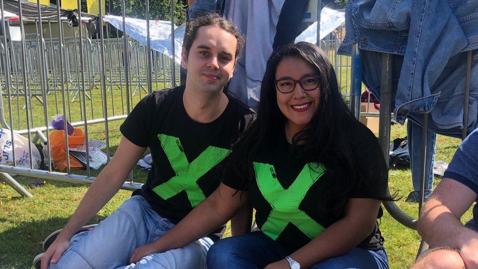 Ed Sheeran closes Divide tour with Ipswich homecoming gigs - BBC News