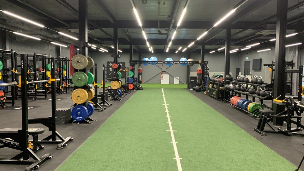 Wasps rugby club owner gives up new training ground - BBC News