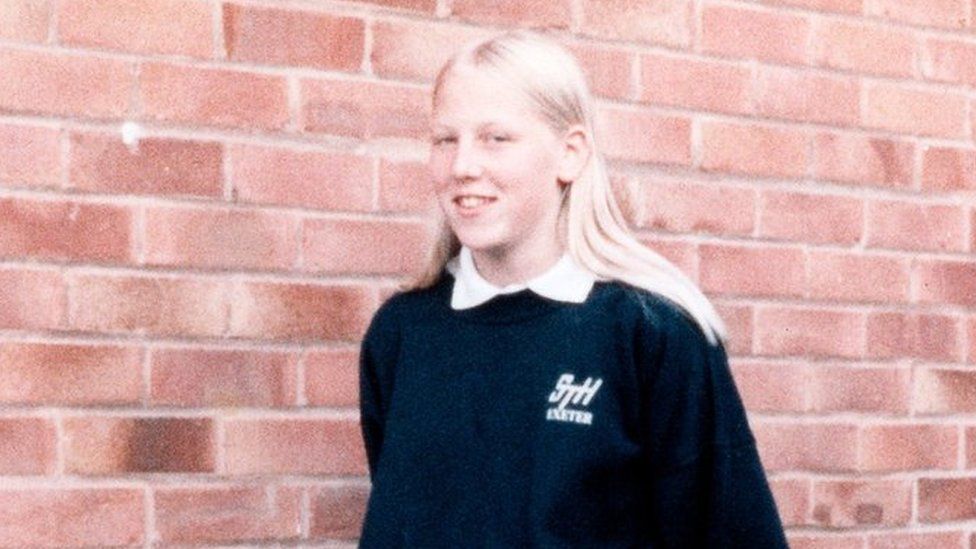 Kate Bushell: New lines of inquiry in murder case - BBC News