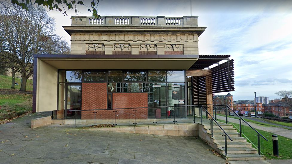 Two Lincoln museums win national tourist visitor awards - BBC News