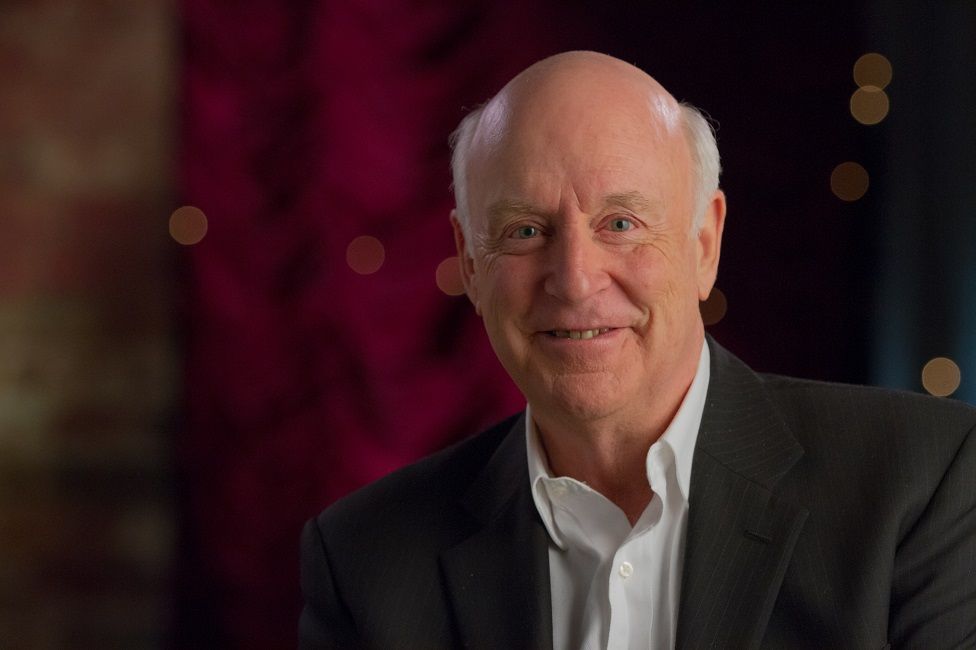 John Clarke: Satirist beloved in Australia and New Zealand dies - BBC News