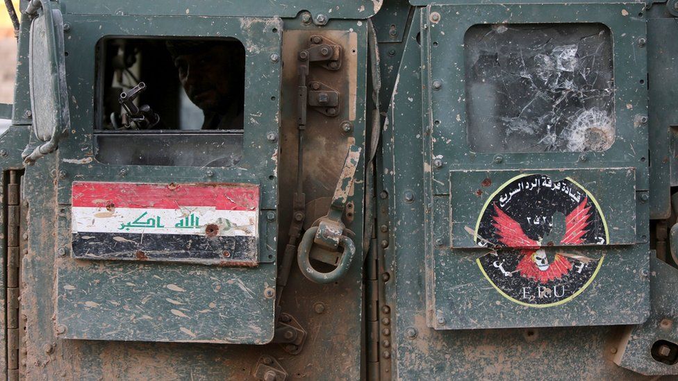 US offers helicopters and advisers to Iraq 'to finish' Ramadi fight ...