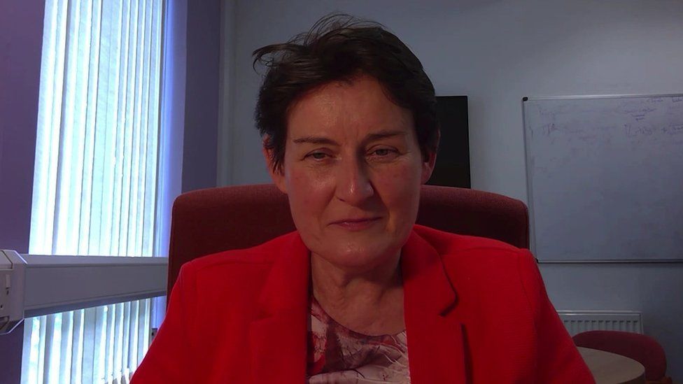 Coronavirus: Family want answers about hospital death - BBC News