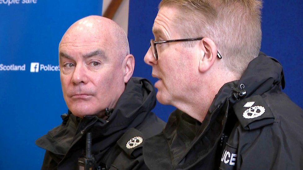 COP26: Protesters who block major roads 'will be moved' by police - BBC ...