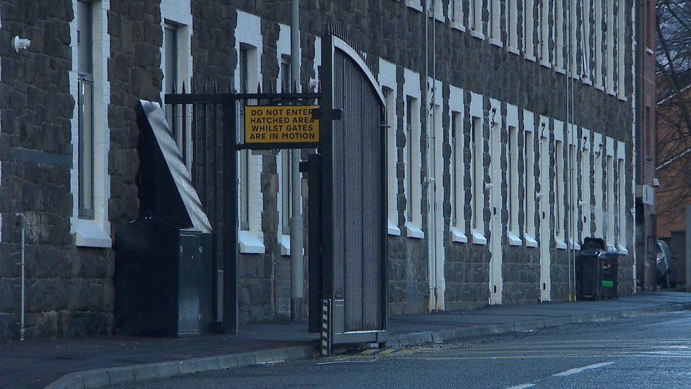 NI Troubles: 'I would love to see that wall coming down' - BBC News