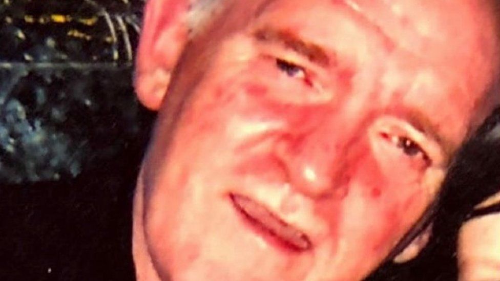 Man accused of murdering Robert Parks found not guilty - BBC News