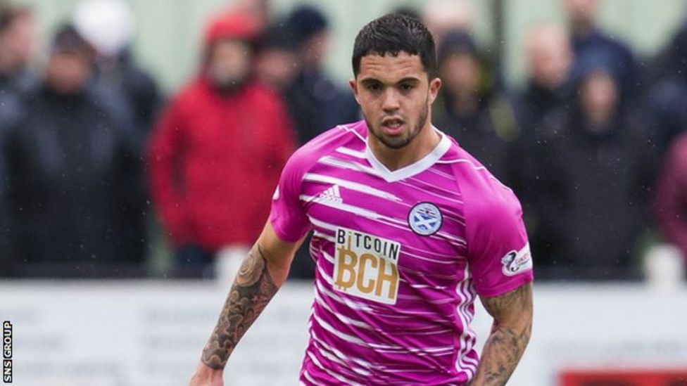 Declan McDaid: Winger signs for Dundee after Ayr United exit - BBC Sport