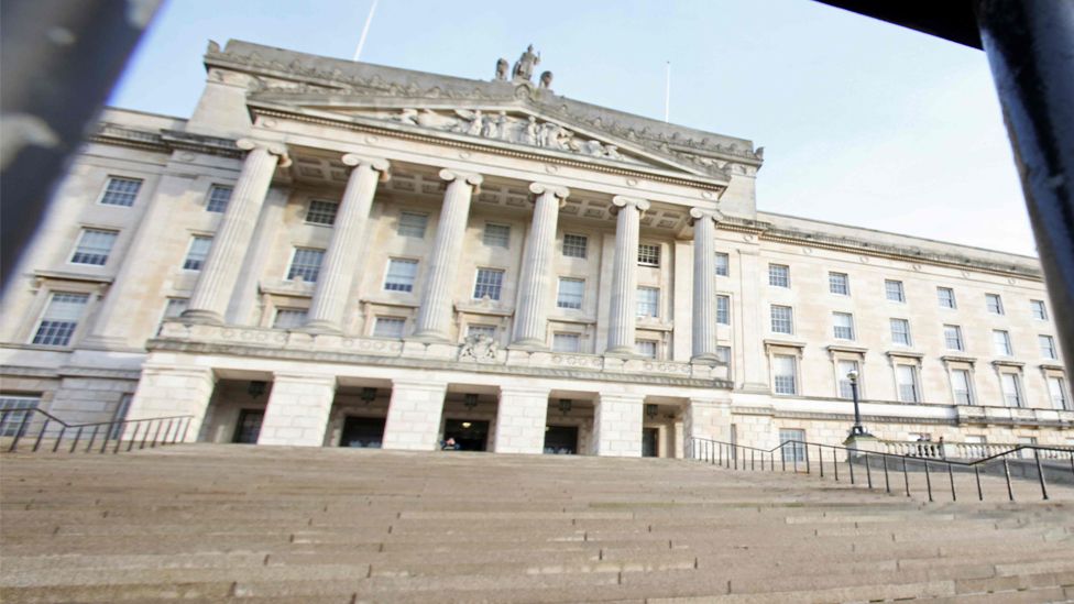 Stormont stalemate: Northern Ireland fails to restore power-sharing ...