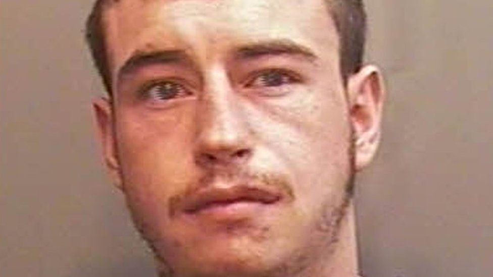 Repeat offender 'threw chance in judge's face' - BBC News