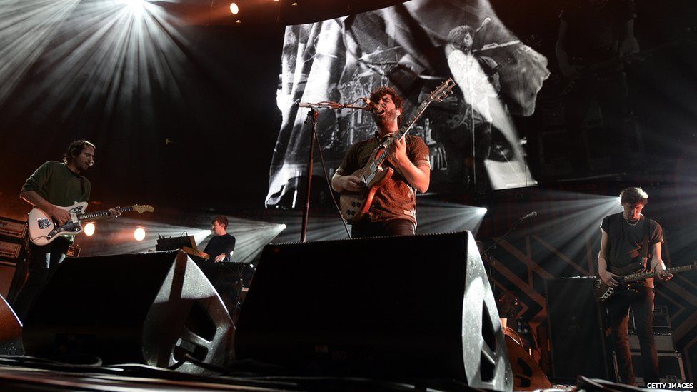 Foals announce UK and Ireland tour for early 2016 - BBC News