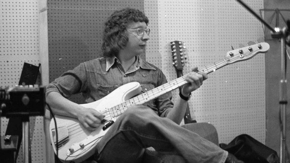 Teyrnged i John Griffiths gan ei gyfaill agos, Geraint Davies - BBC ...