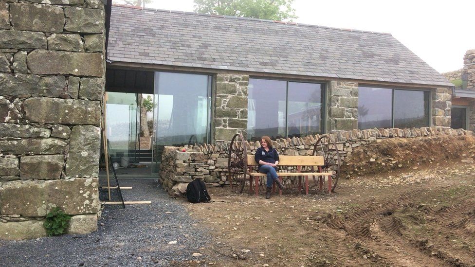 Poet Hedd Wyn's home reopens ahead of 100th anniversary - BBC News