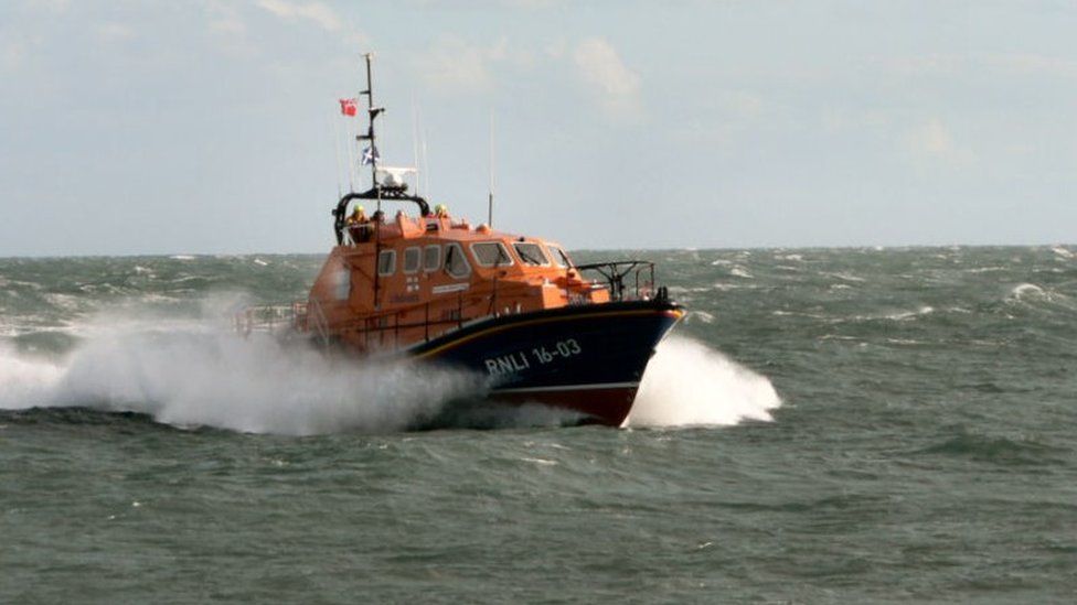 RNLI tackles Peterhead 'crew issue' with new training plan - BBC News