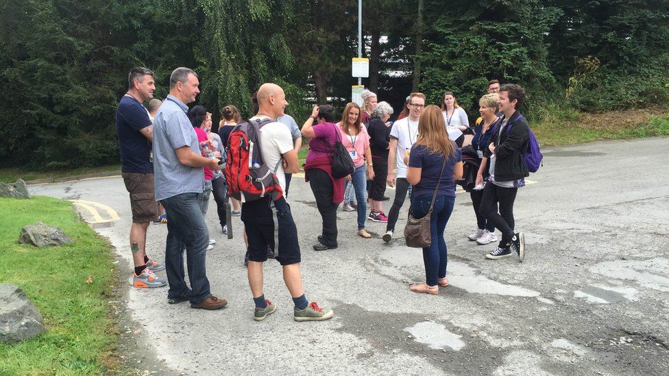 'Hostages' training exercise at Aberystwyth University - BBC News