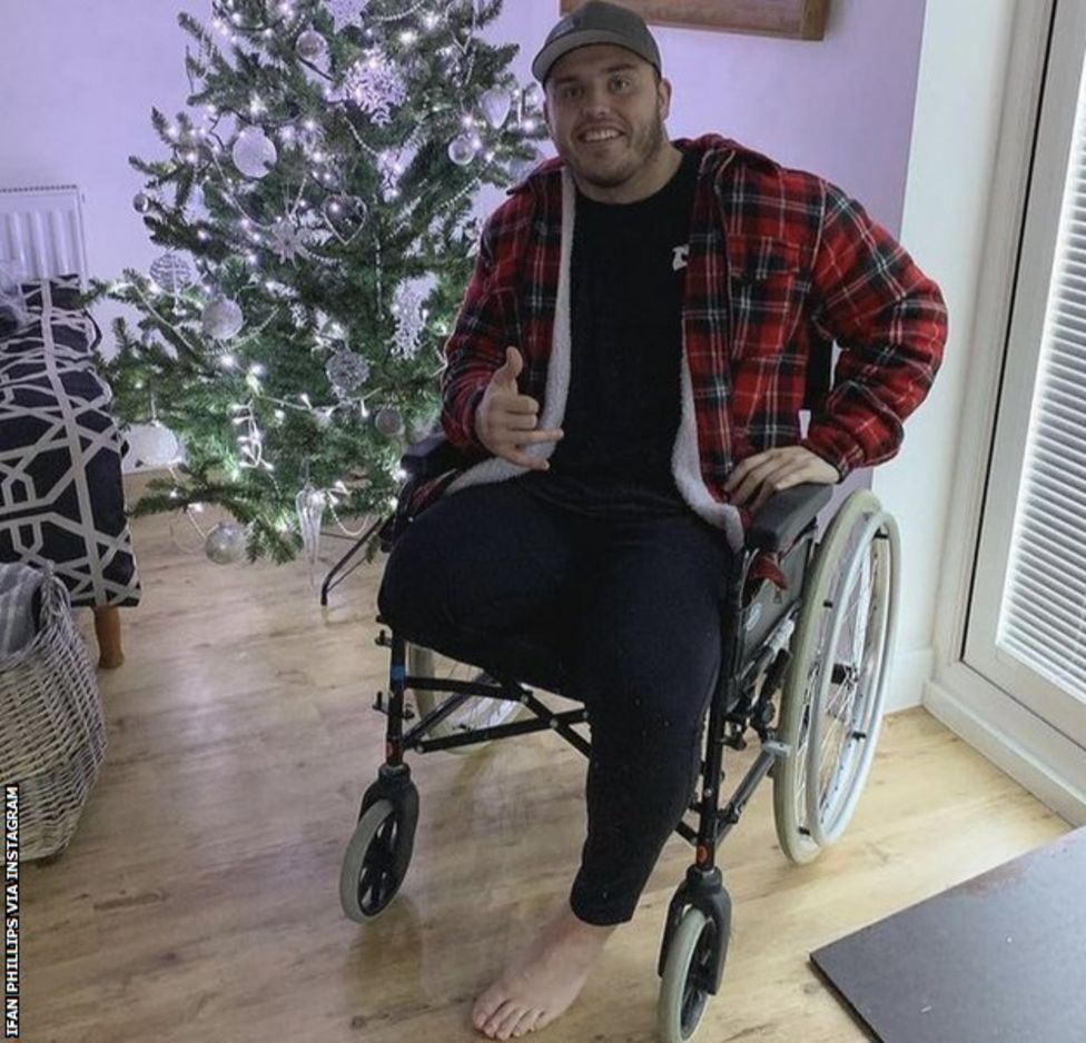 Ifan Phillips: Ospreys hooker reveals he had leg amputation following ...