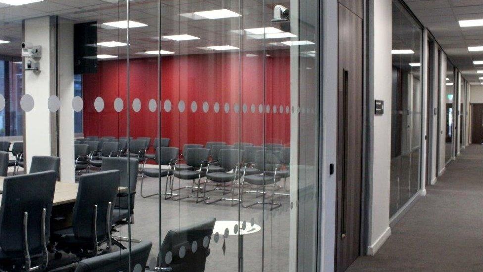 Concerns over £1.8m refurbishment of Welsh Assembly home - BBC News