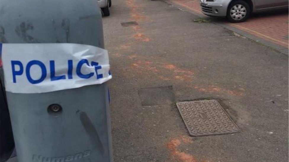 Birmingham stab victim saved by passers-by - BBC News Birmingham stab victim saved by passers-by - BBC News