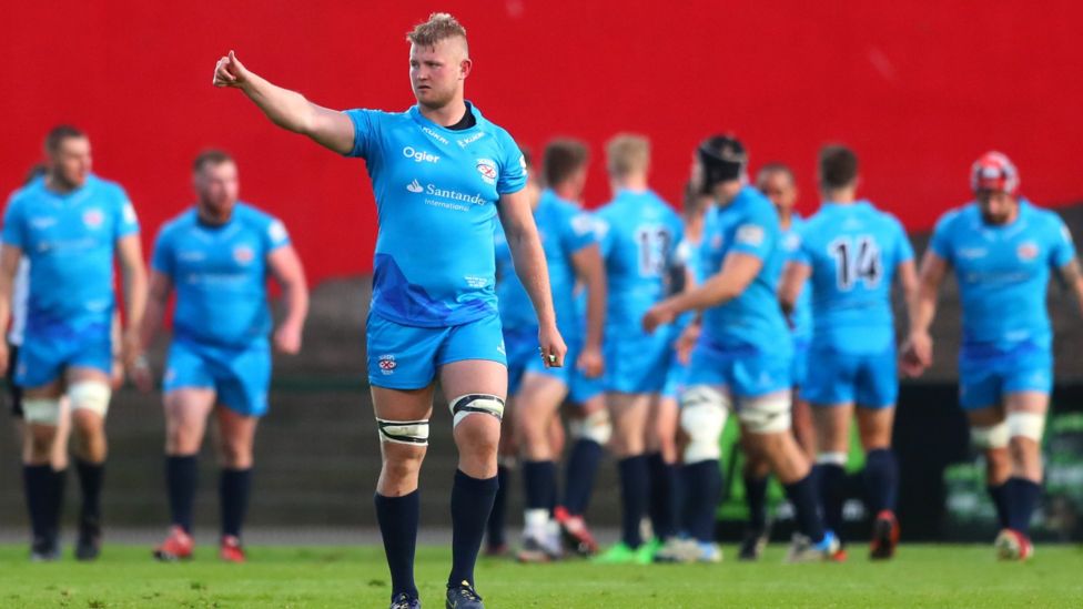 Ross Adair: Jersey Reds back returns to Championship club - BBC Sport