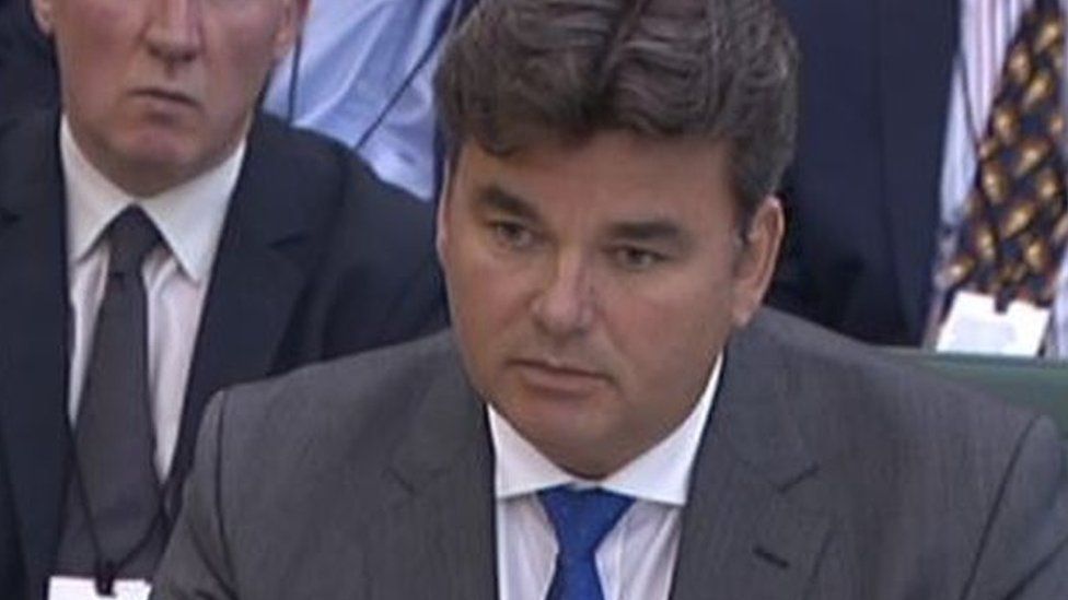 Ex-BHS boss Dominic Chappell loses licence over speeding - BBC News