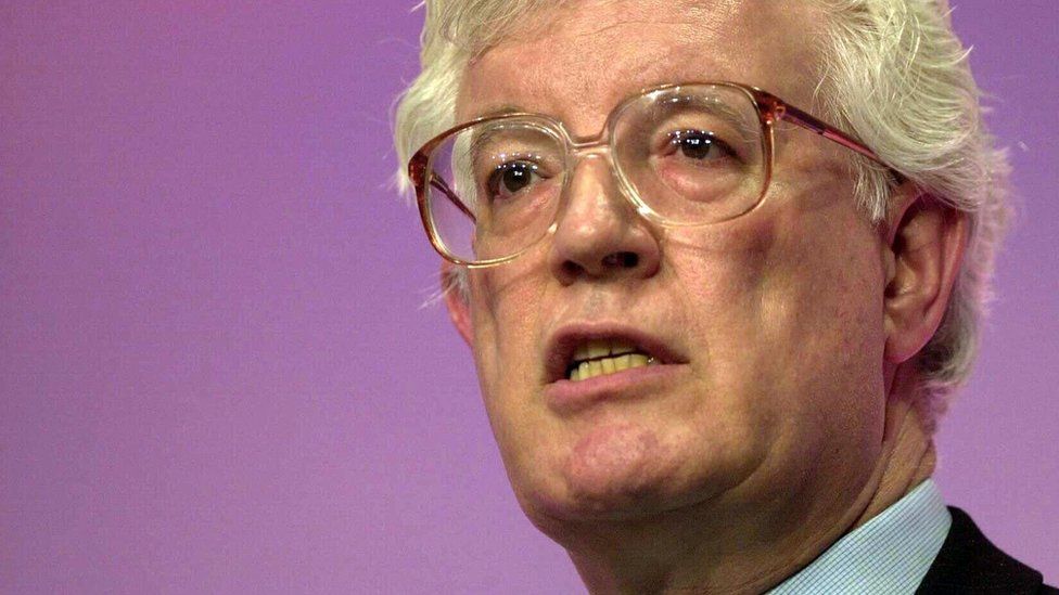Rodney Bickerstaffe, ex-Unison general secretary, dies - BBC News