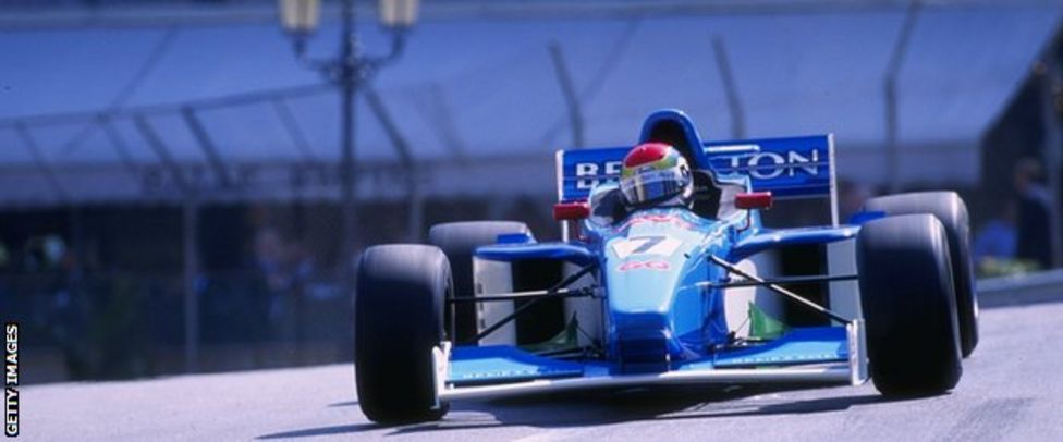 Justin Wilson: British IndyCar driver dies after crash - BBC Sport