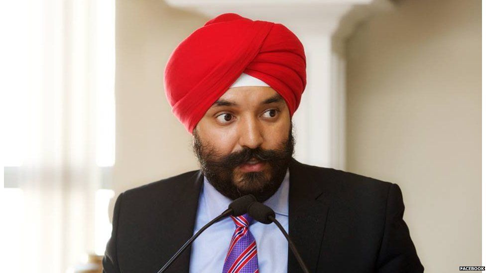 US apologises after Canada MP asked to remove turban - BBC News