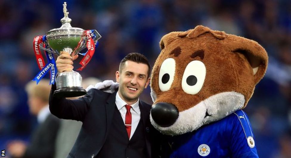 Leicester City: Party time as Foxes crowned Premier League champions ...