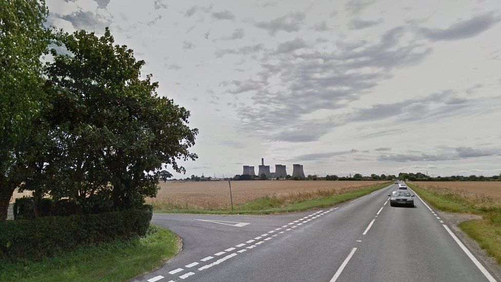 Selby A19 crash: Rotherham man arrested after fatal crash - BBC News