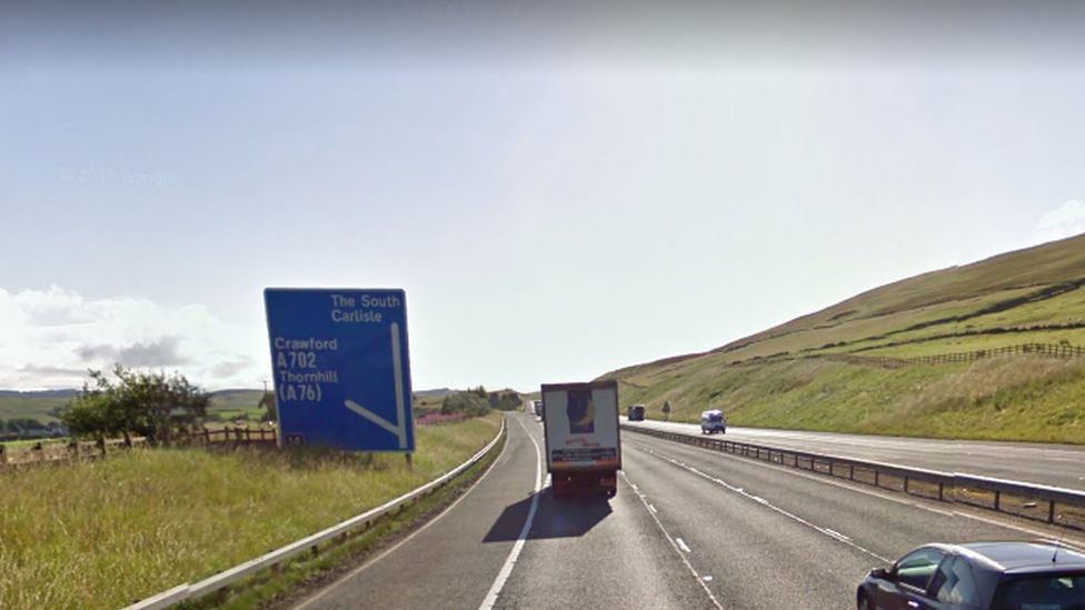 Police appeal after biker dies following M74 crash - BBC News