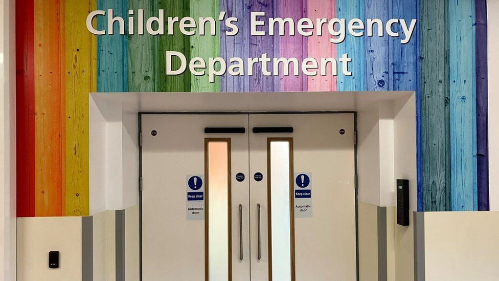 QEQM Margate: Revamped A&E department opens doors to patients - BBC News