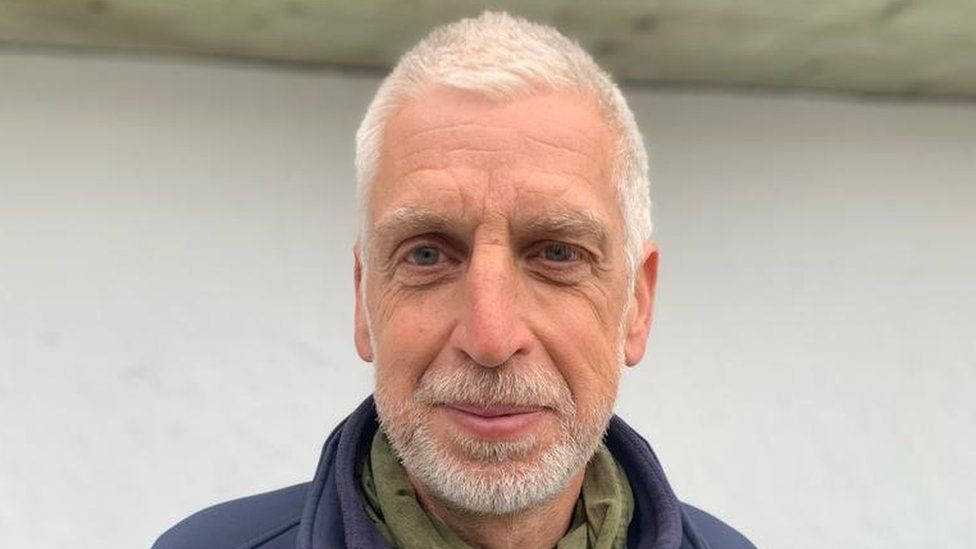 Caerlaverock reserve prepares for return of barnacle geese - BBC News