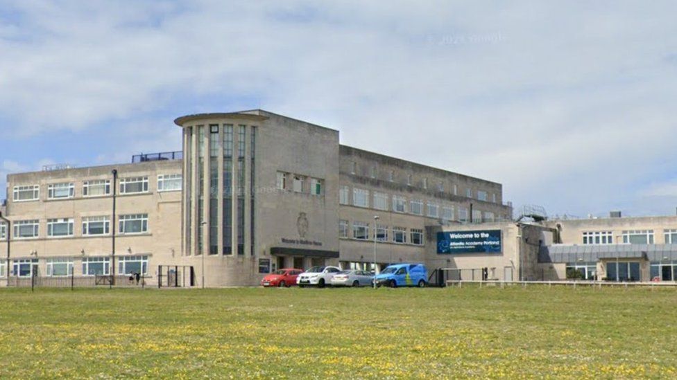 Portland Atlantic Academy remains closed after fire - BBC News