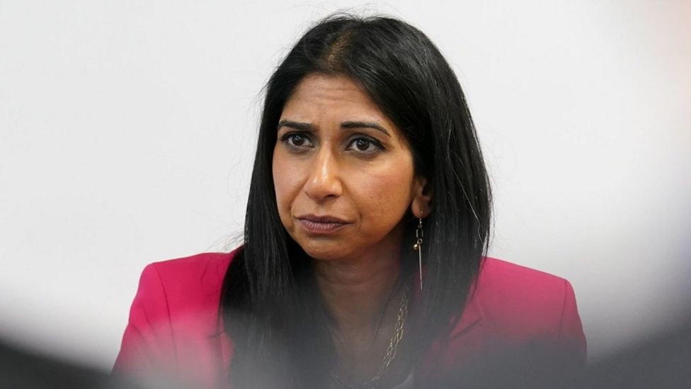 Dambusters leader's goddaughter opposes Scampton asylum plan - BBC News