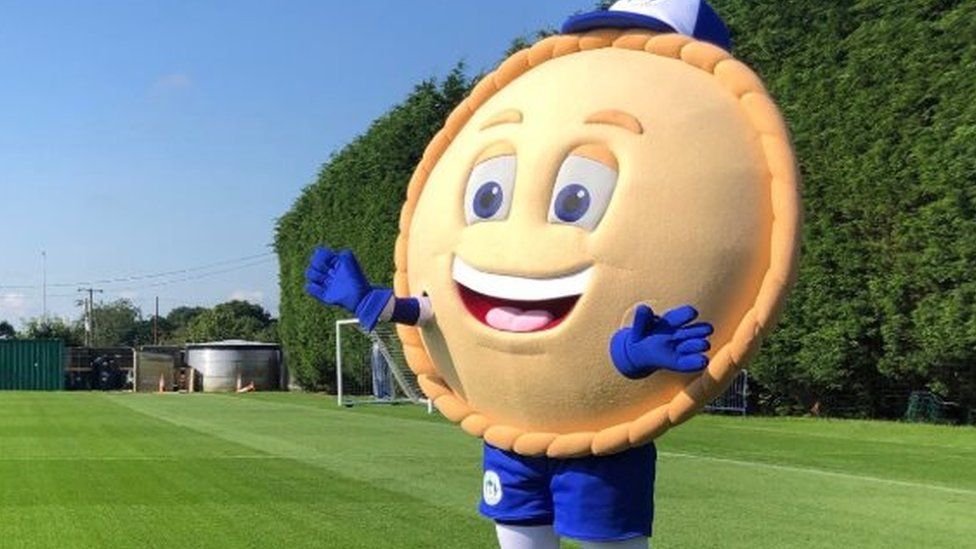 Say 'hi' to Crusty the Pie - Wigan's new mascot - BBC Newsround
