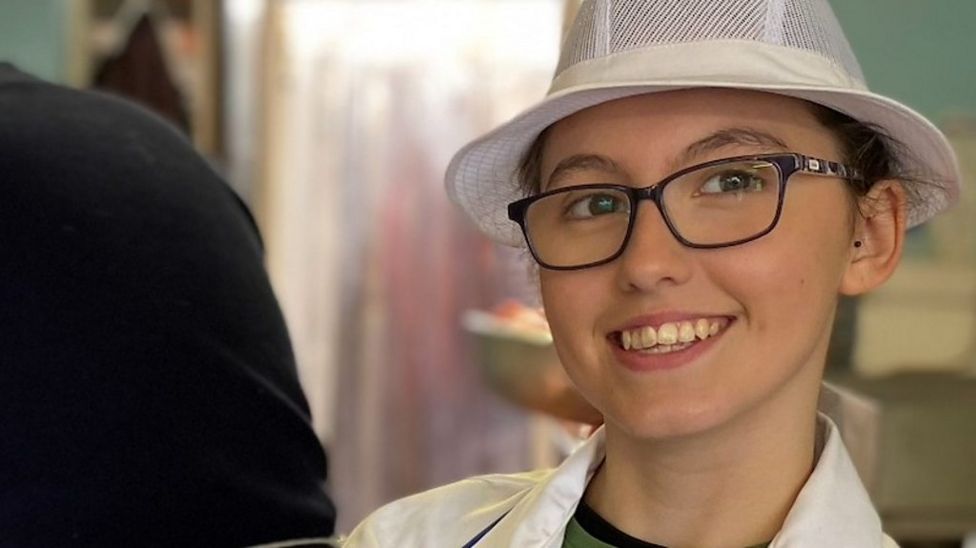 March butcher retires at 80 after 64 years working in same town - BBC News