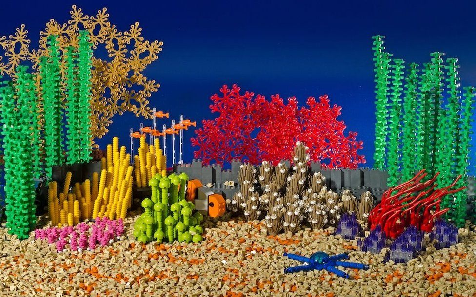 Lego wonders: World-famous sites rebuilt - BBC News