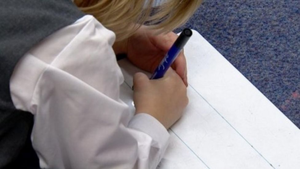 Ceistean mu FtMG air Ghàidhealtachd - Naidheachdan a' BhBC