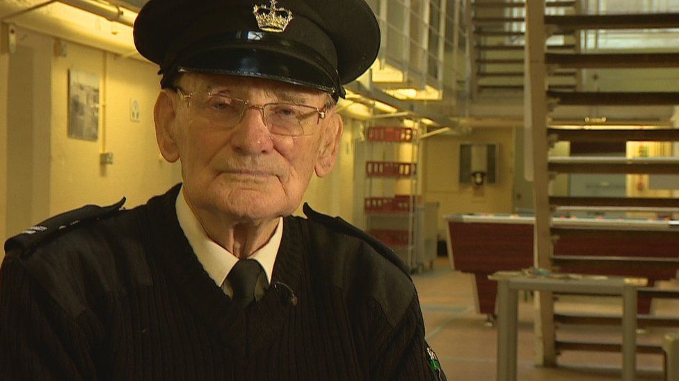 The prison riot that ended with the SAS - BBC News