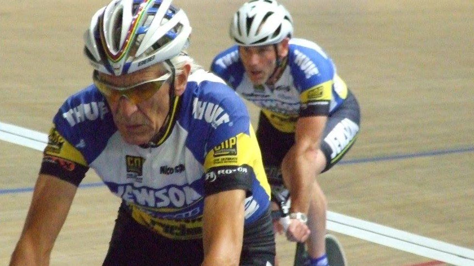 Octogenarian cyclist vows to break own track world record - BBC News