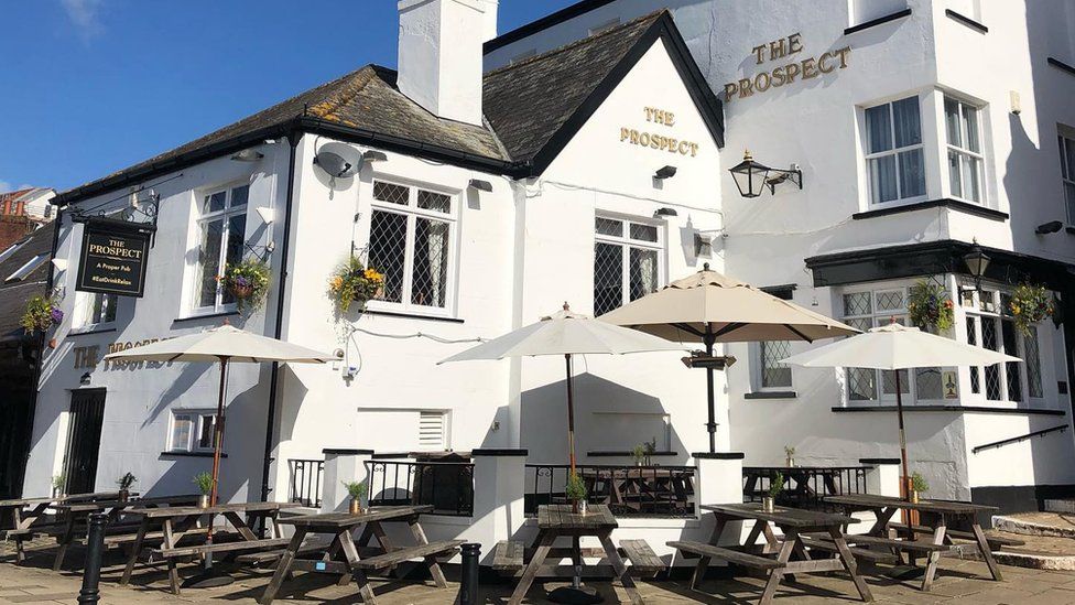 'We cannot in good conscience open the pub' - BBC News