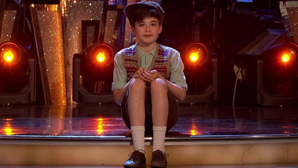 Strictly Come Dancing 2019: Professional dancer smashes world record on ...