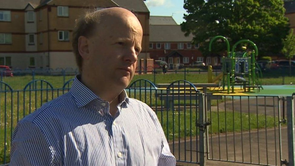 Beth yw'r problemau wrth ailagor ysgolion yng Nghymru? - BBC Cymru Fyw