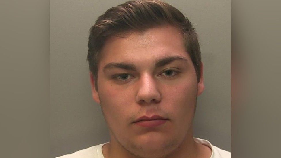 Lenny Crawt: Murderer killed himself after prison transfer - BBC News