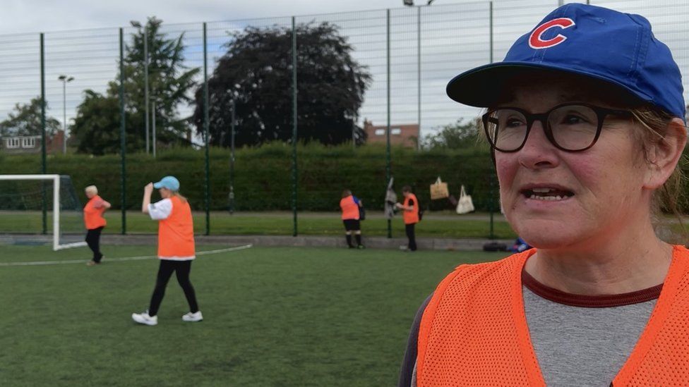 Women's football: 'We weren't allowed to play' - BBC News