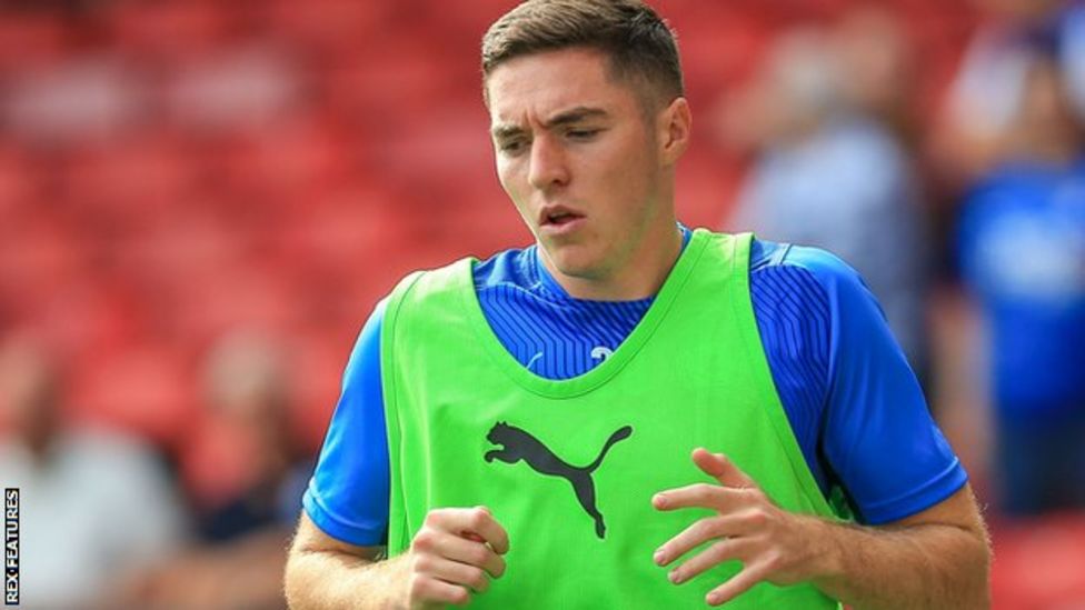 Conor Coventry: West Ham midfielder joins MK Dons on loan for rest of season - BBC Sport