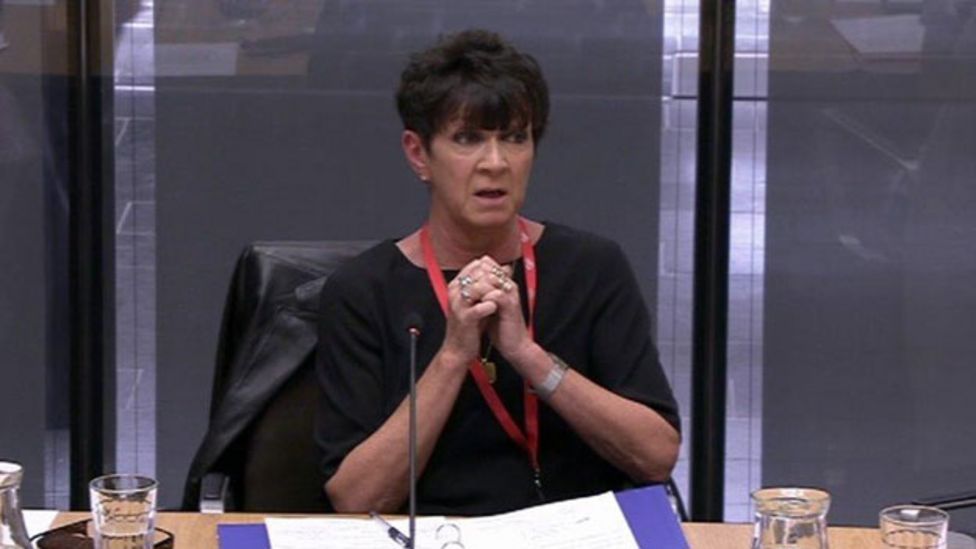 Councils' Welsh education strategy 'weaknesses' - BBC News