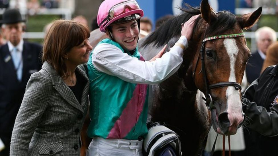 Lady Cecil: Sir Henry Cecil's widow to retire from training - BBC Sport