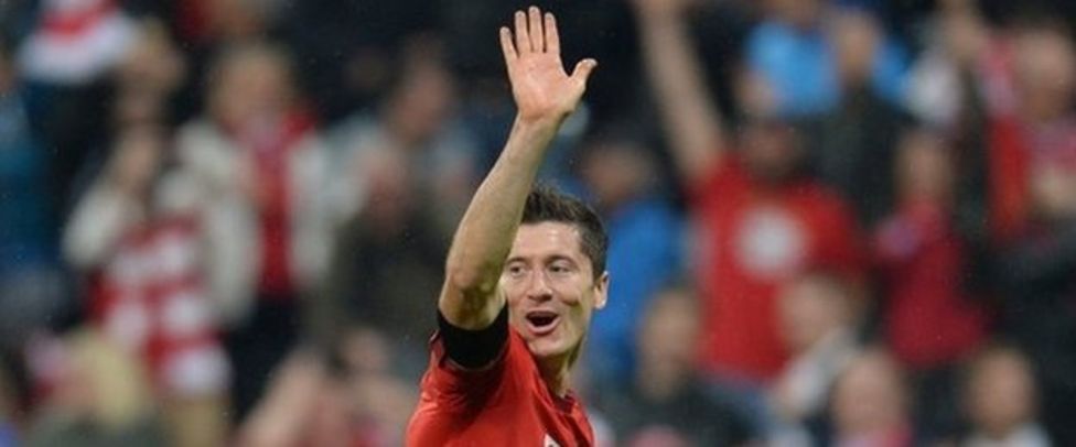 Robert Lewandowski: Striker scores five goals in nine minutes - BBC ...