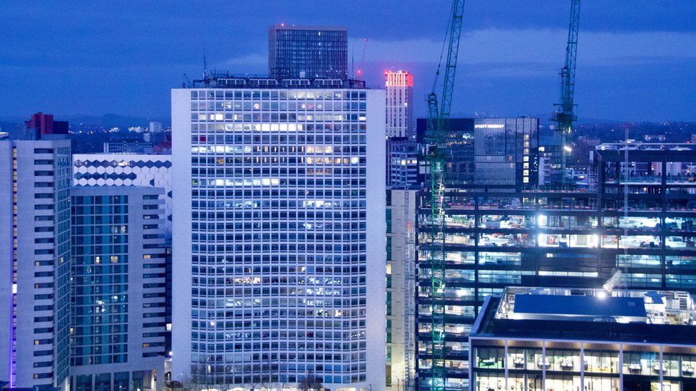 103 Colmore Row: Sunrise treat for Birmingham tower photographers - BBC ...